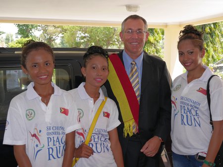 Timor-Leste 8 November: Dili | The Sri Chinmoy Oneness-Home Peace Run